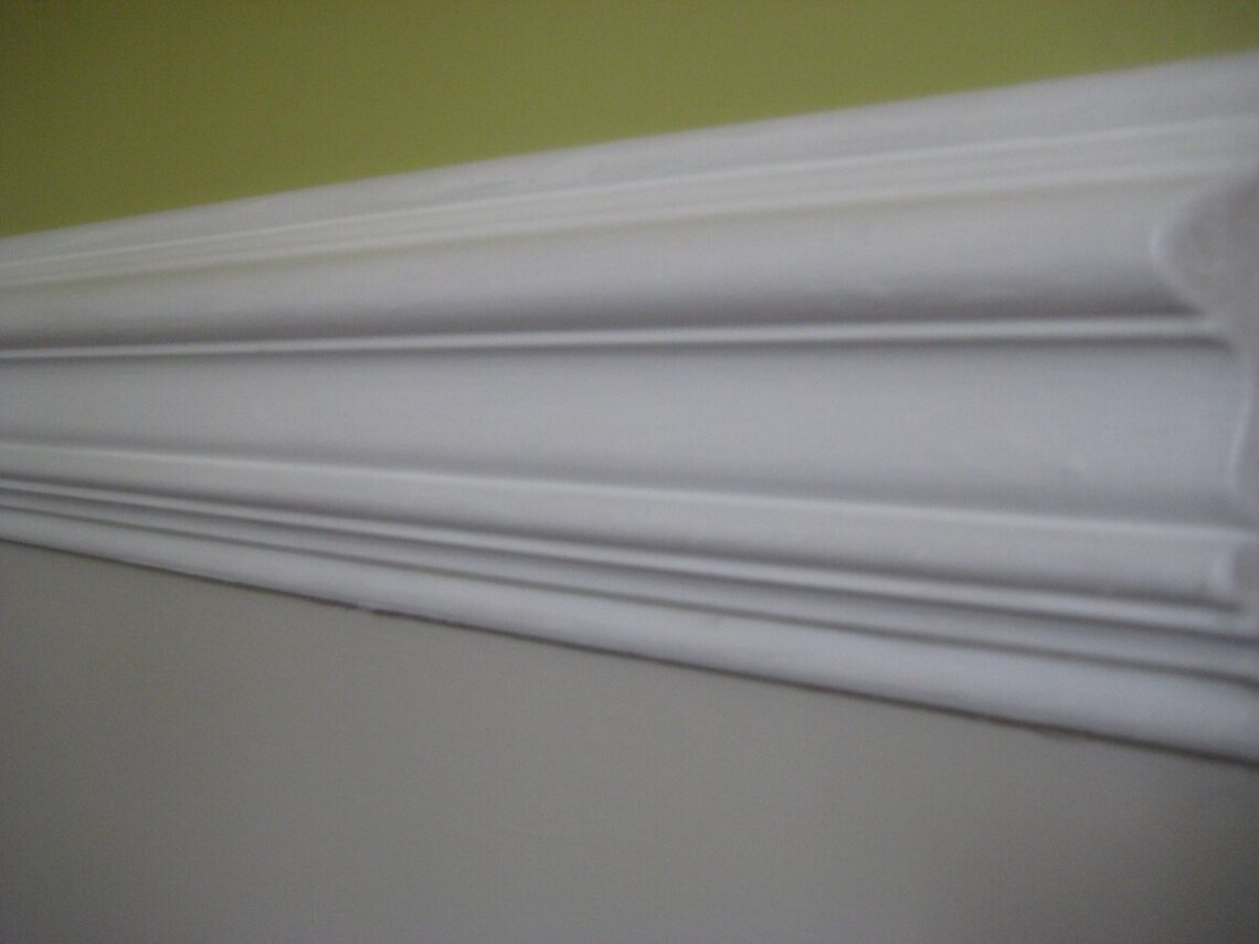 Chair Rails: Timeless Design or Outdated Trend? - House Ploy